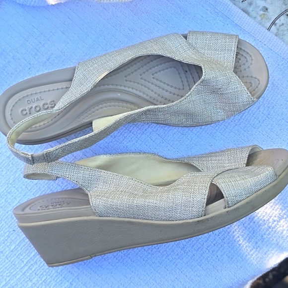 CROCS | Shoes | Crocs Dual Comfort Open Toe Sling Back Sandals Gold ...